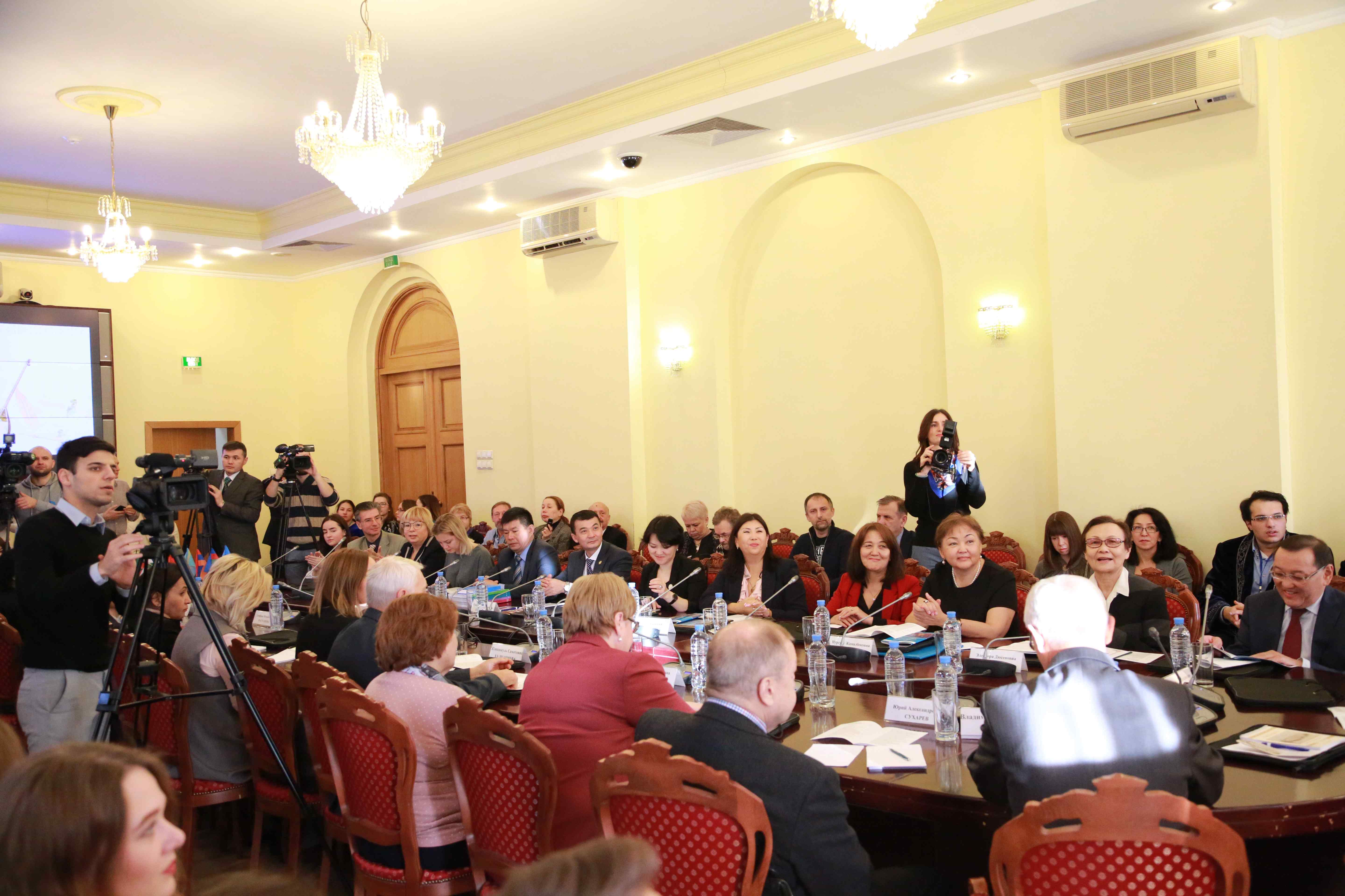 Иманғали Тасмағамбетов ресейлік студенттермен қазақша сөйлесті: 17 қараша 2018, | KZNews.kz